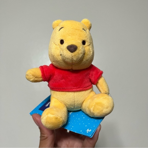Disney | Toys | Disney Winnie The Pooh Shoulder Magnetbuddy | Poshmark